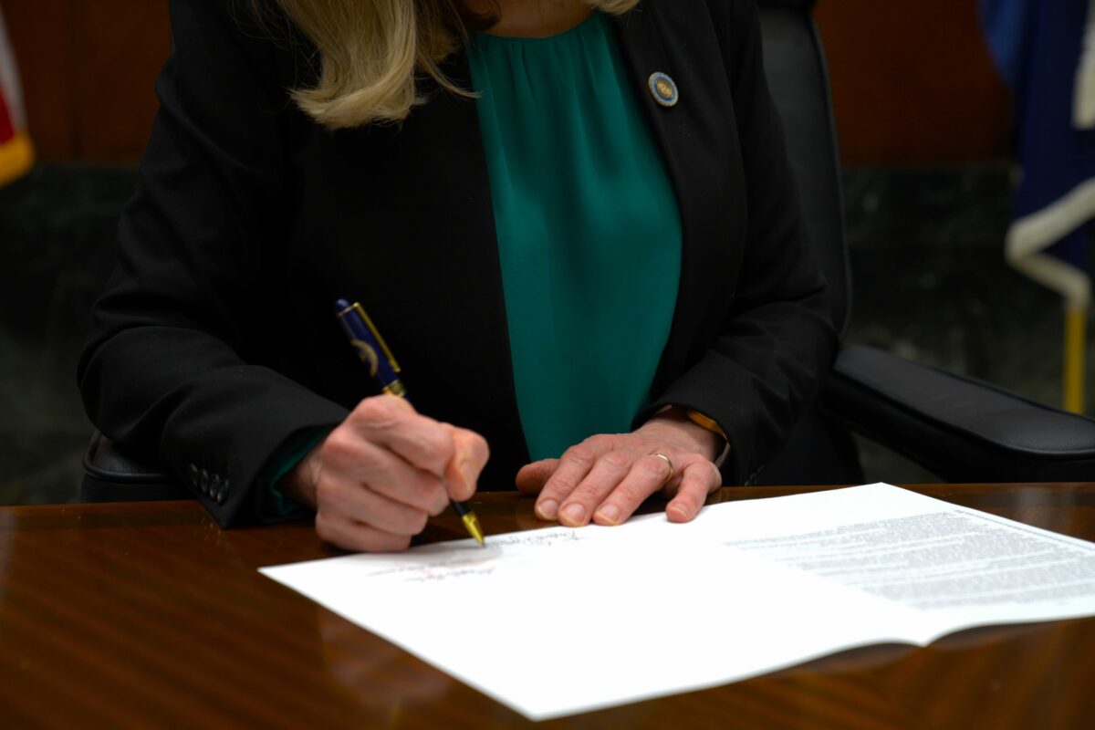 Spanberger’s changes to collective bargaining bill disappoint Senate ...